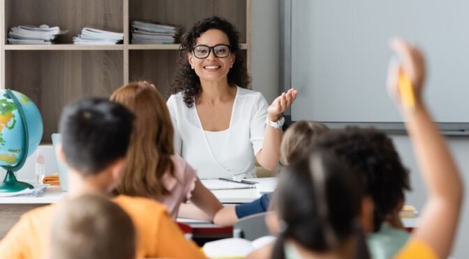 Comment se reconvertir vers le métier d'instituteur - MaFormation