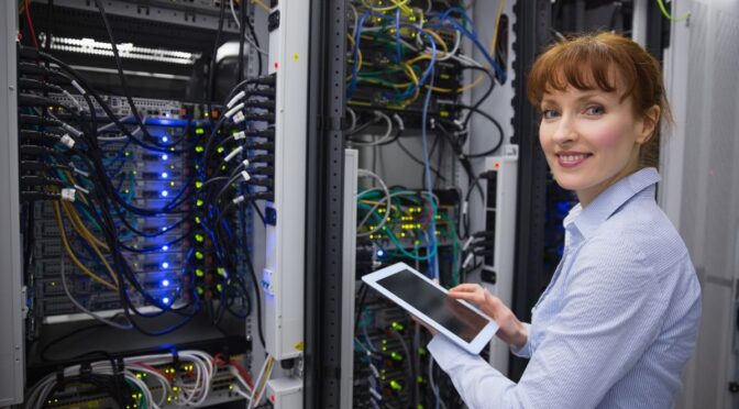 Comment se reconvertir vers le métier de technicien informatique ...