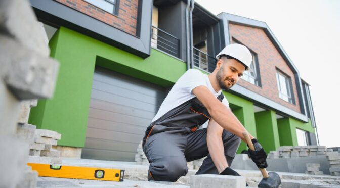 Maçon : les 7 compétences essentielles du métier - MaFormation